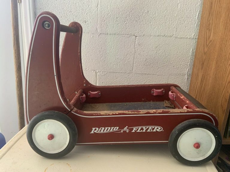Collecting Vintage Radio Flyer - Antique HQ